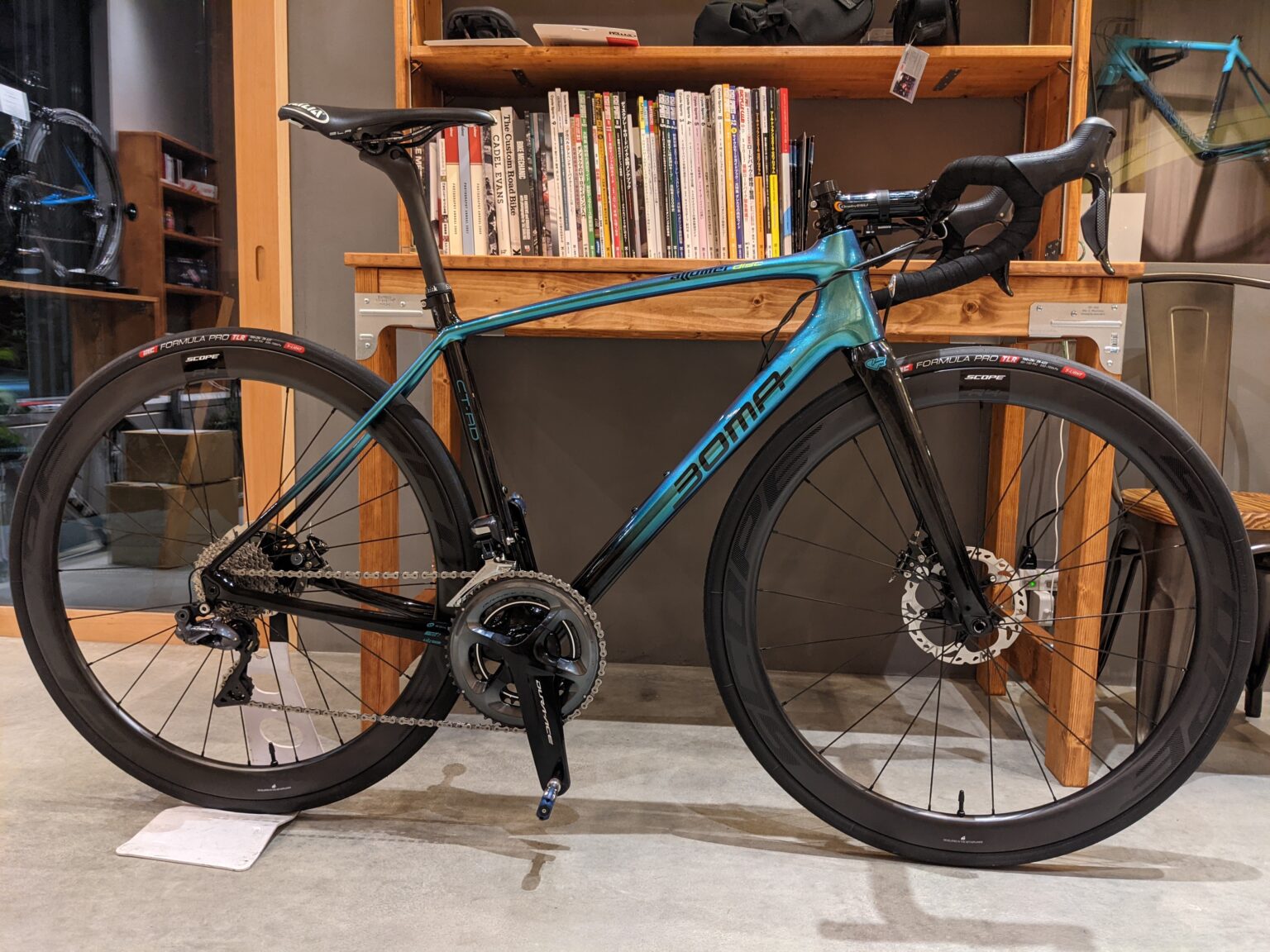 軽量エンデュランスロード BOMA ALLUMER disc を組付けしました | kurocycle