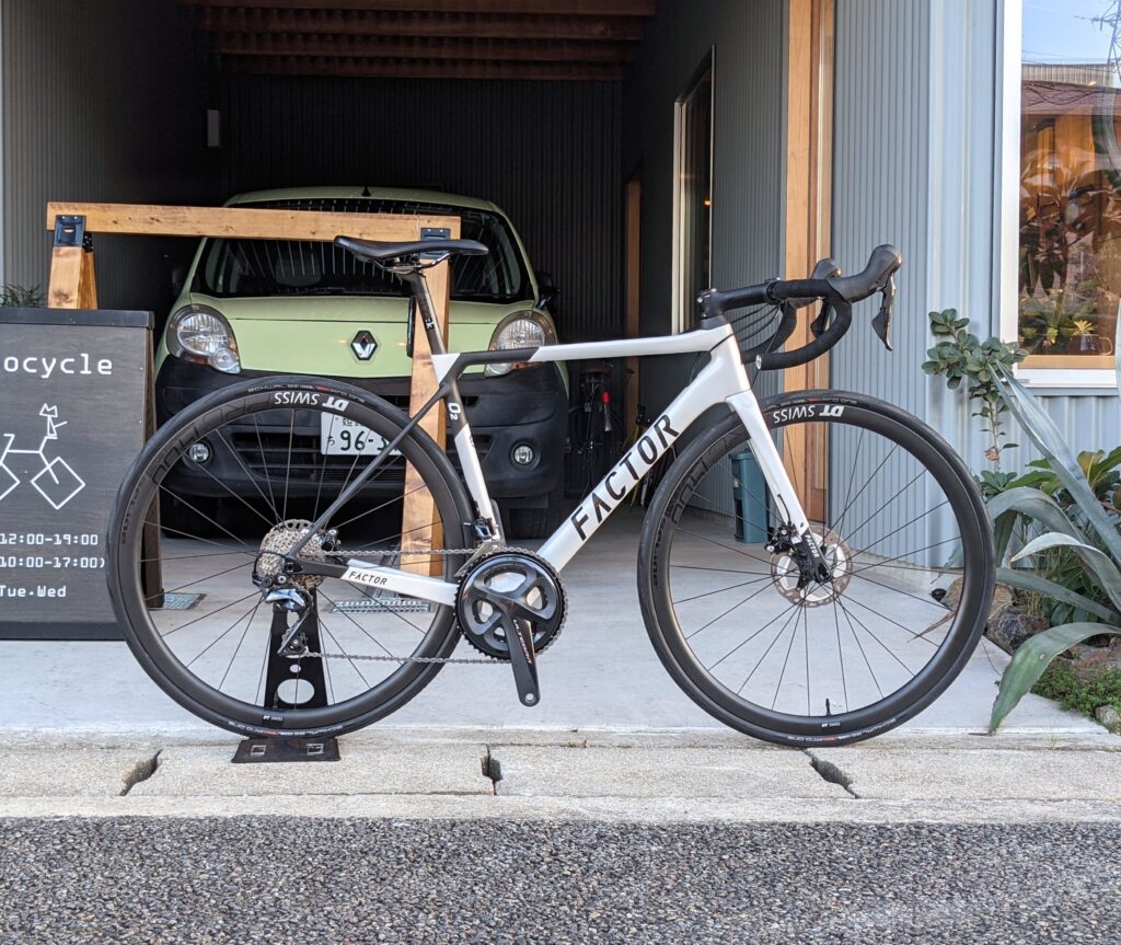 FACTOR O2 (2nd Gen) 組付け、試走しました | kurocycle