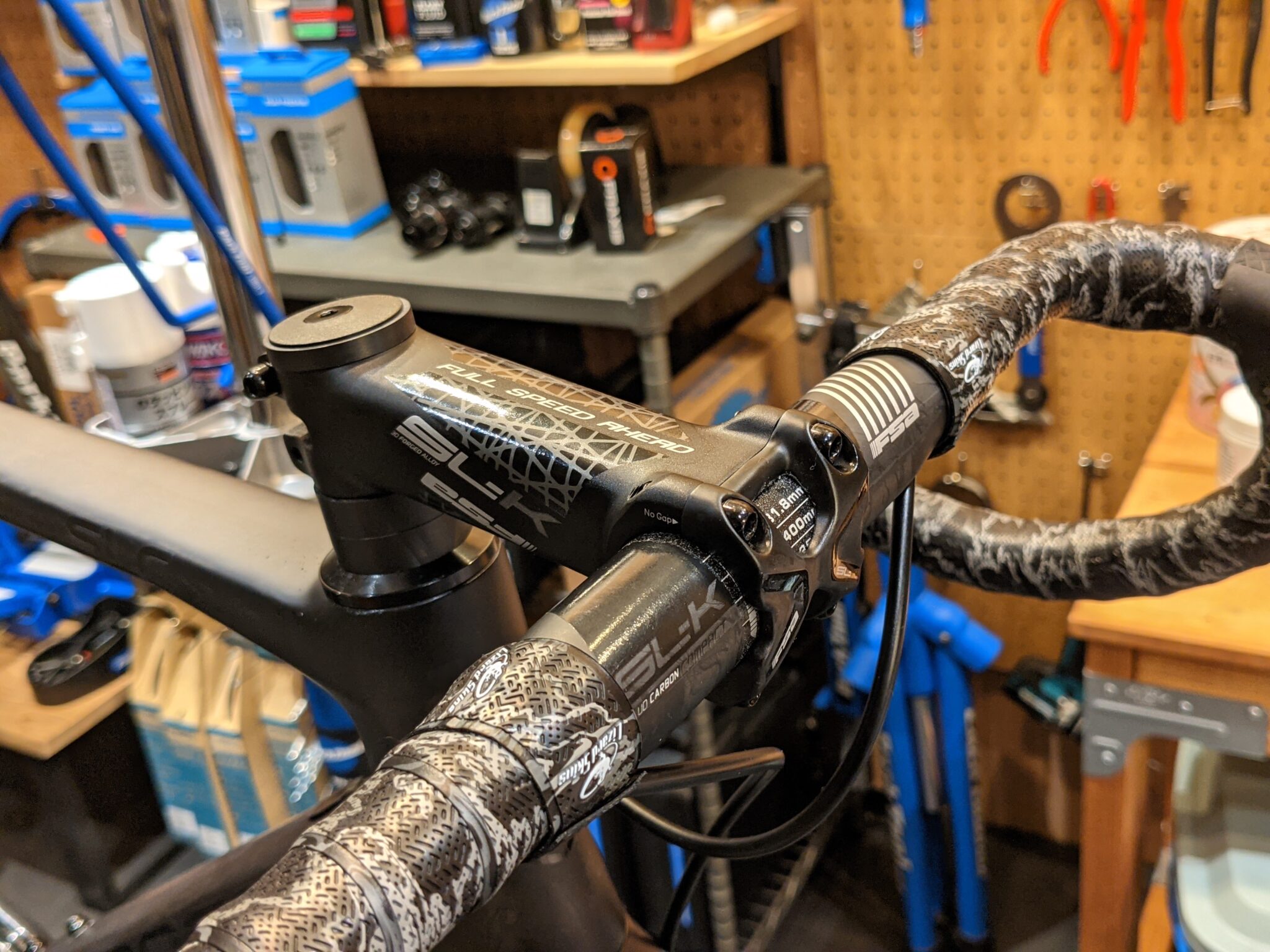 WINSPACE SLC2.0 DISC 軽量ロードバイクを組付けしました【組み付け動画あり】- kurocycle クロサイクル ...