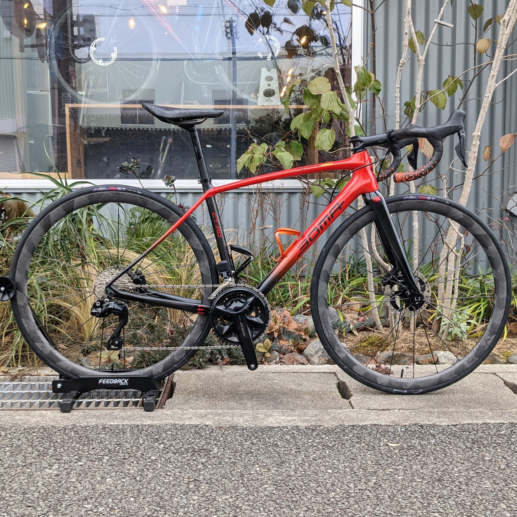 新色 BOMA ALLUMER DISC 105 Di2 組み付け・納車しました | kurocycle