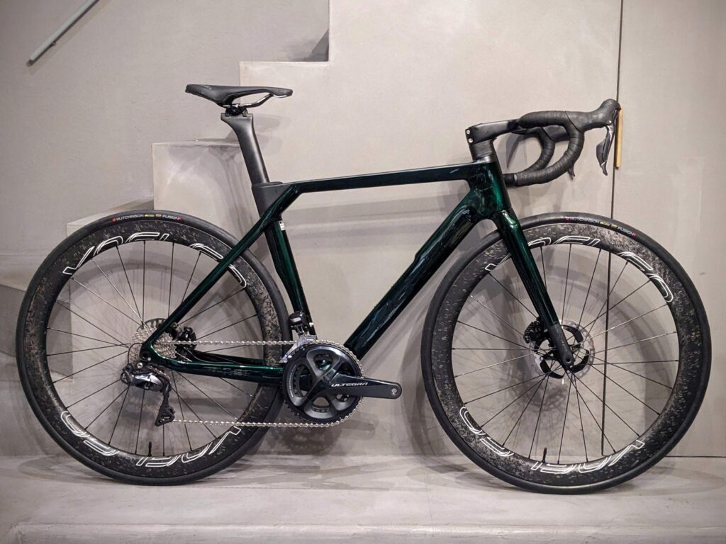 YOELEO ヨーレオ R12 DB カーボンエアロロードバイクの組み付けをしました （組み付け動画あり）- kurocycle クロサイクル ...